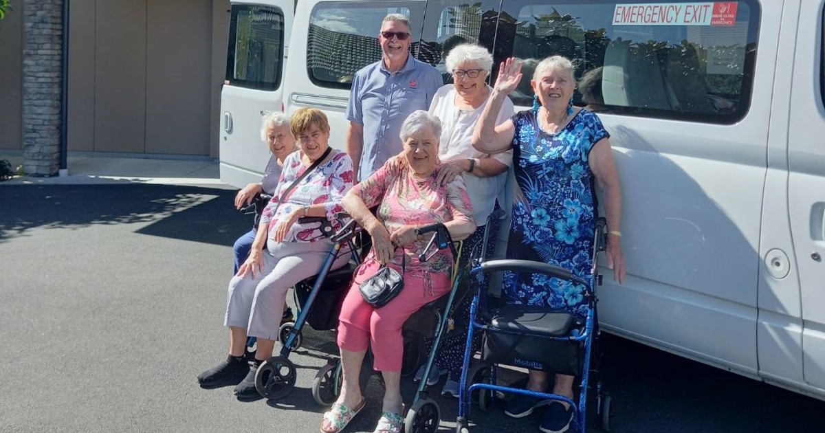 Residents band together for flood victims